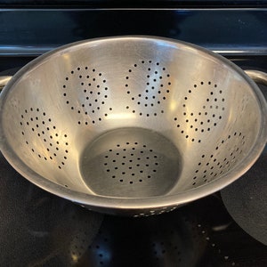 Vintage 11 Inch Colander, Pedestal Colander With Handles, Vintage ...