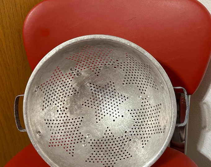 Vintage Seven Star Colander 3 Feet No Handles, Vintage Colander With ...