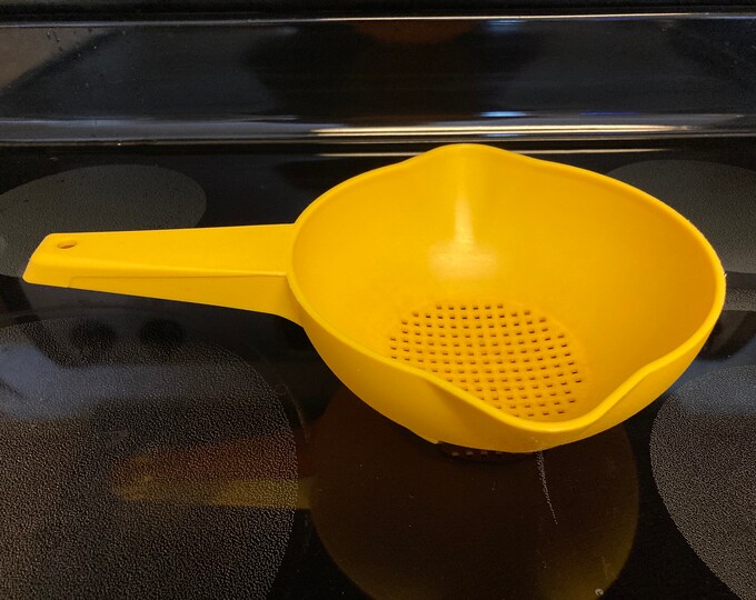 Vintage Tupperware Yellow Strainer 1200-7, 1 Quart Tupperware Strainer ...