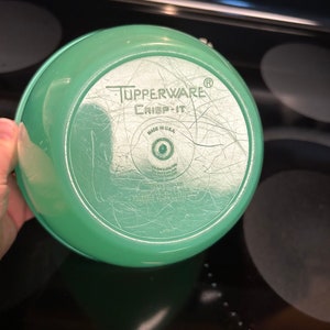 Vintage Tupperware Lettuce Crisper Keeper 679 Jadeite Green, Tupperware ...