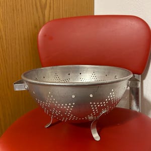 Vintage 7 Star Aluminum Colander Strainer 9 Inch 3 Footed Old Farmhouse ...
