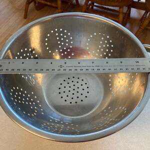 Vintage 11 Inch Colander, Pedestal Colander With Handles, Vintage ...