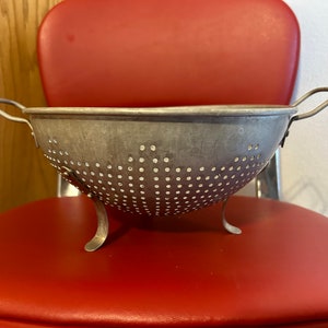Vintage Aluminum Footed Colander With Handles, Vintage Decor, Farmhouse ...
