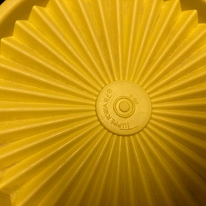 Vintage Tupperware Servalier Yellow Canister 809 With 810 Lid, Yellow ...