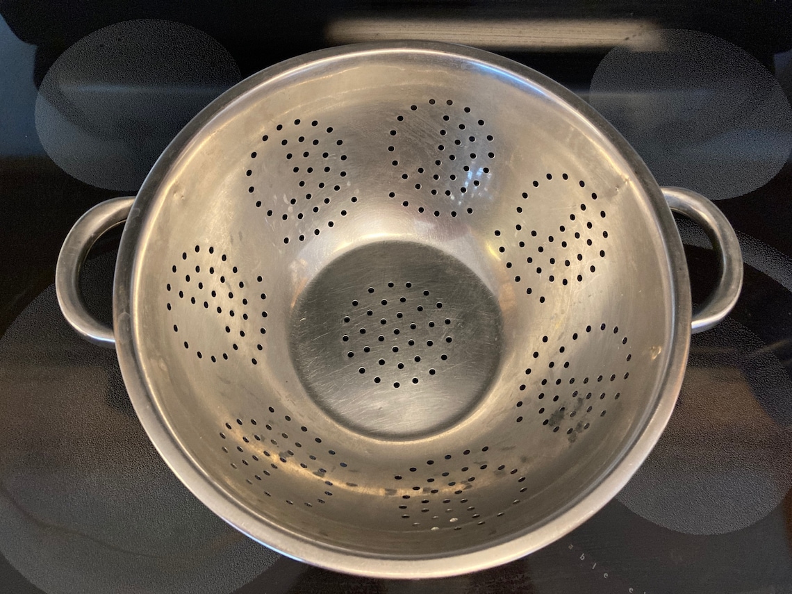 Vintage 11 Inch Colander Pedestal Colander With Handles - Etsy