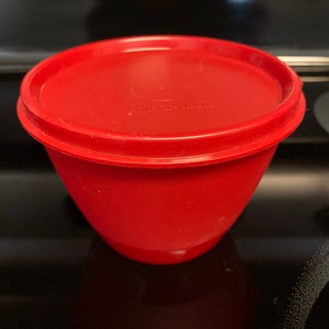 Tupperware Red Refrigerator 14oz Bowl 148 With Matching Red Lid ...
