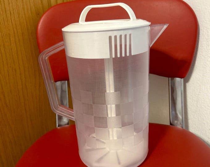 Pampered Chef 2 Quart Quick Stir Pitcher Checkerboard Pattern, the ...