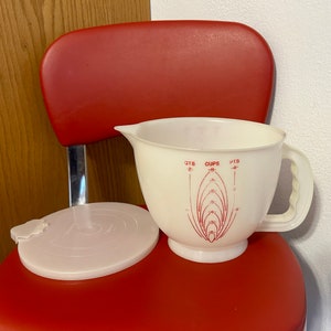 Vintage TUPPERWARE 500 Mix N Store 8 Cup 2 Qt Measuring Bowl Pitcher ...