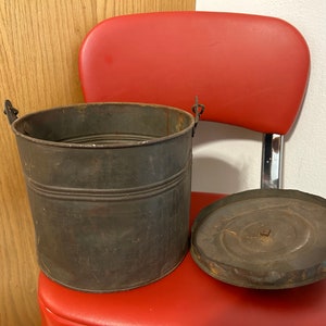Antique Tin Lunch Pail / Berry Bucket With Lid 6.5 Tall X 7.5 Diameter ...