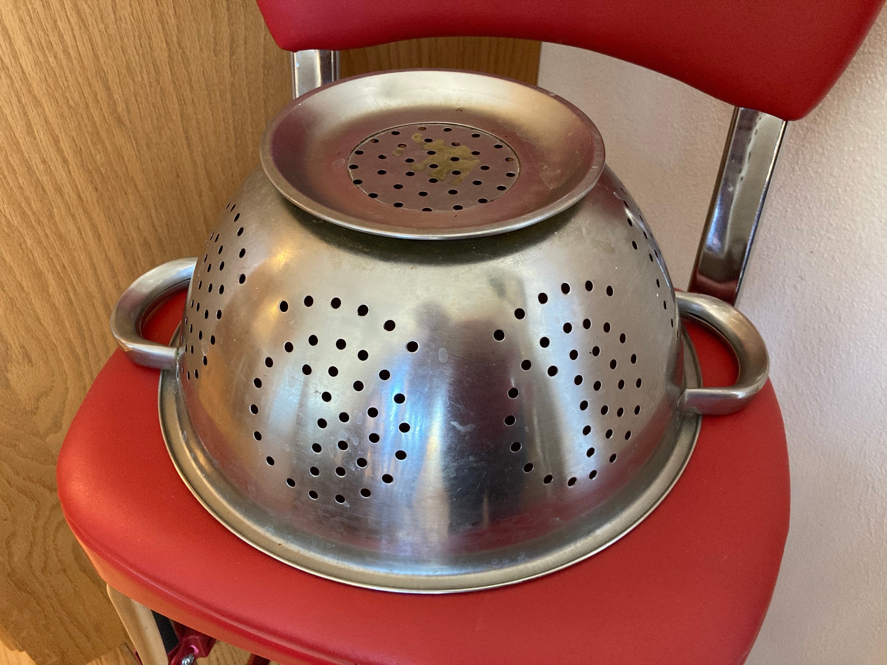 Vintage 11 Inch Colander Pedestal Colander With Handles - Etsy