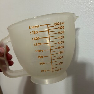 Vintage Tupperware 500 Mix-n-store Measuring Pitcher With Orange ...