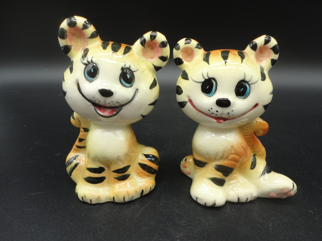 Tiger Cubs Salt and Pepper Shakers Made in Japan,collectible Smiling ...