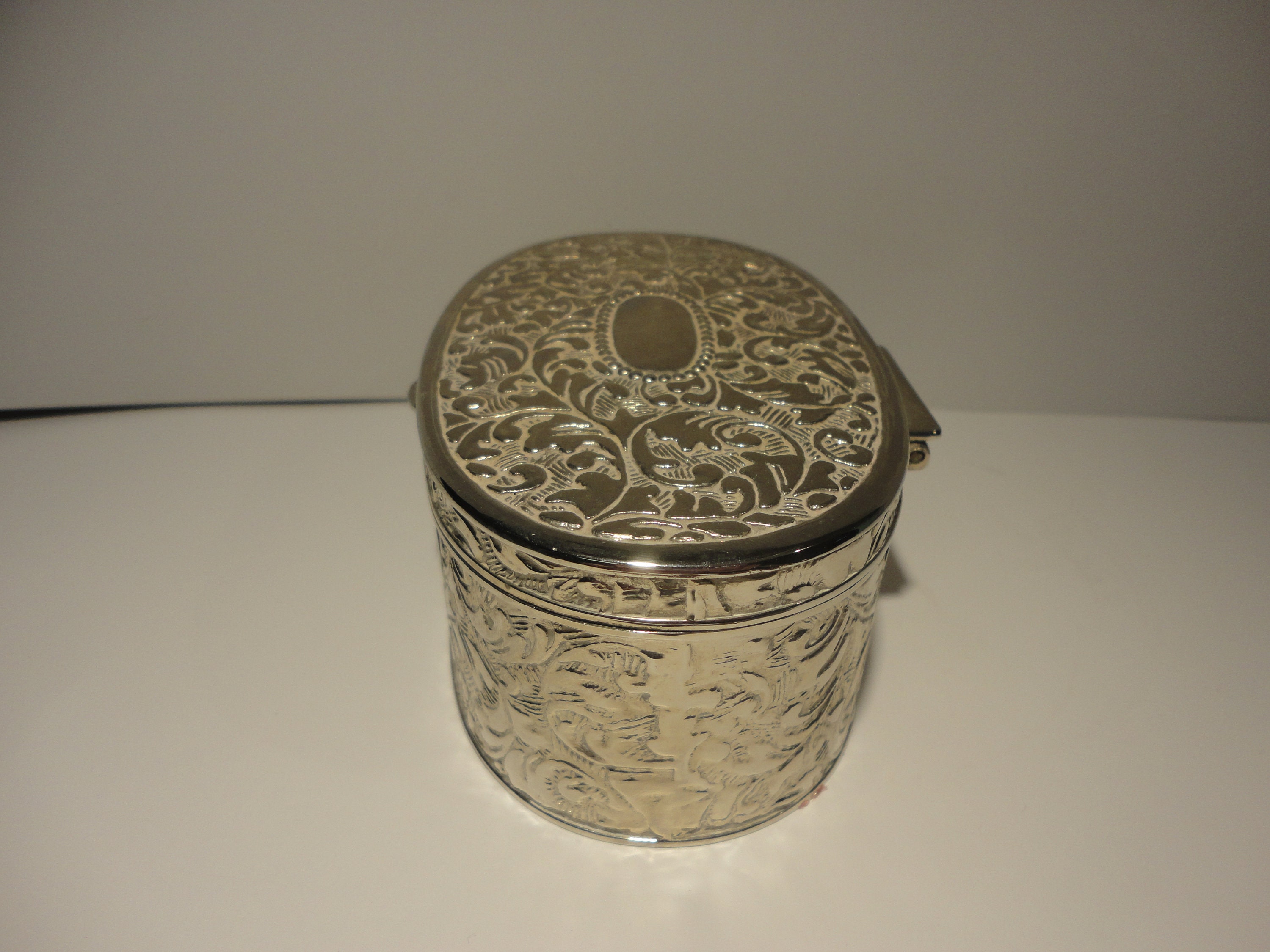 Silver Plated Oval Trinket/jewelry Box Made in Hong Kong,collectible ...