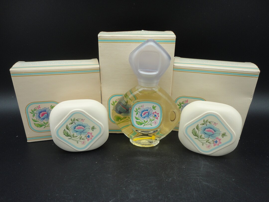 Vintage Avon Sweet Honesty Perfume Bottle and Soaps Set - Etsy UK