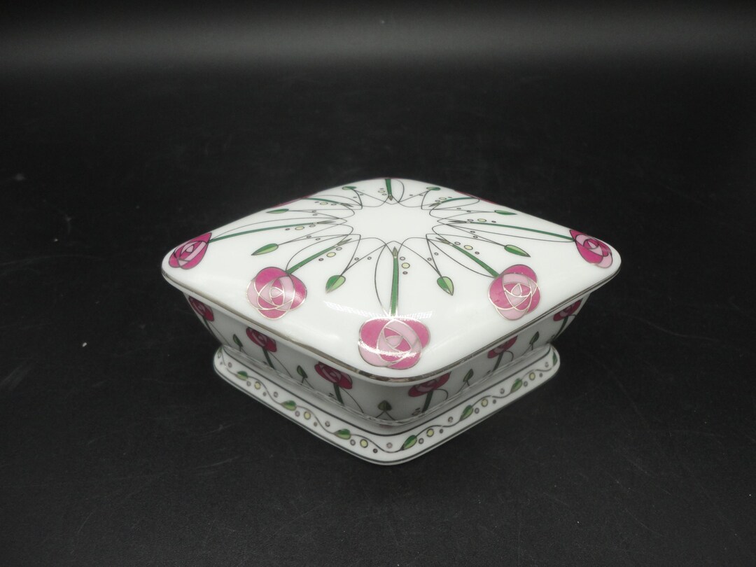 The Leonardo Collection Diamond Shaped Floral Trinket Box,collectible ...