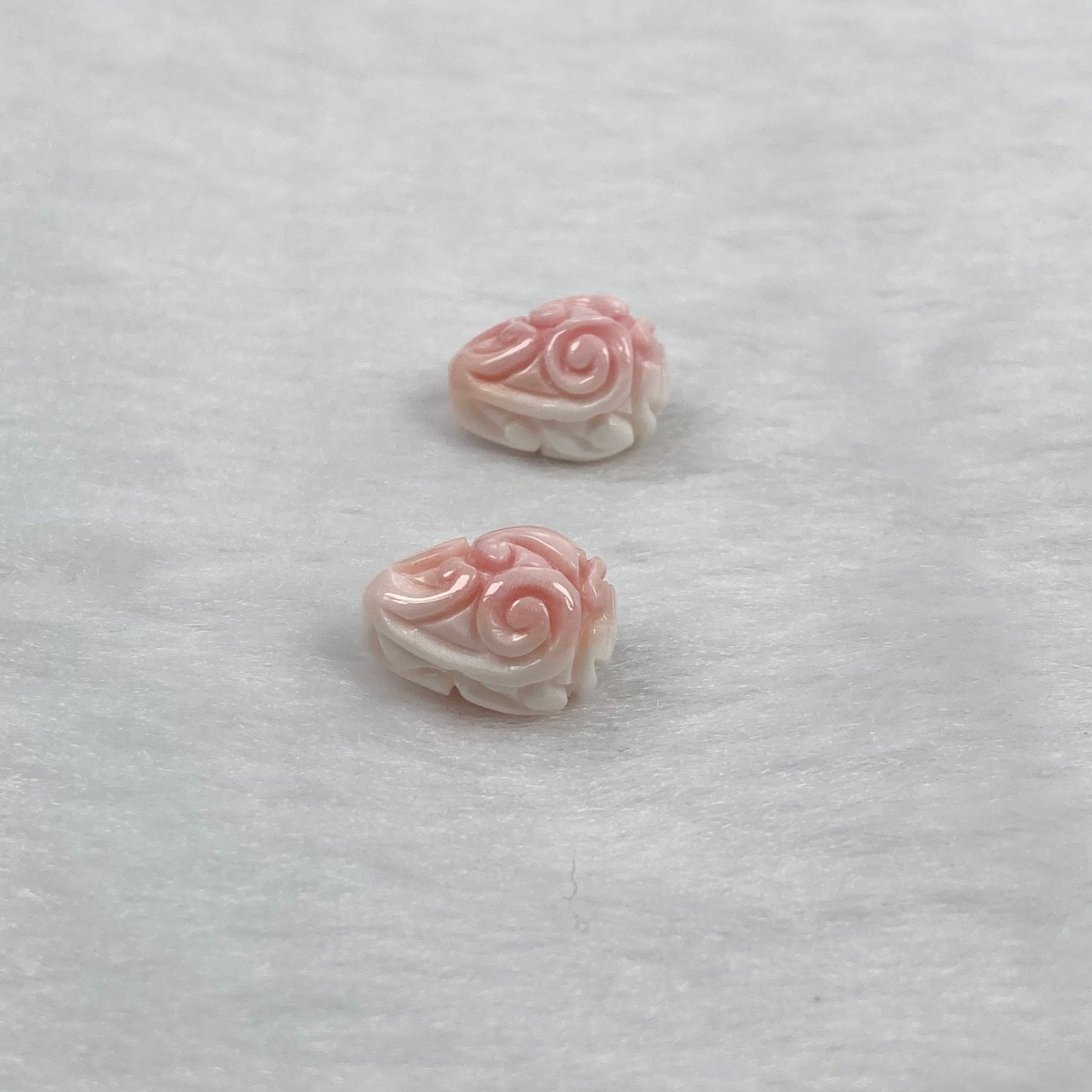 10pc Queen Conch Shell Baroque Carving Teardrop Bead Queen Conch Shell ...