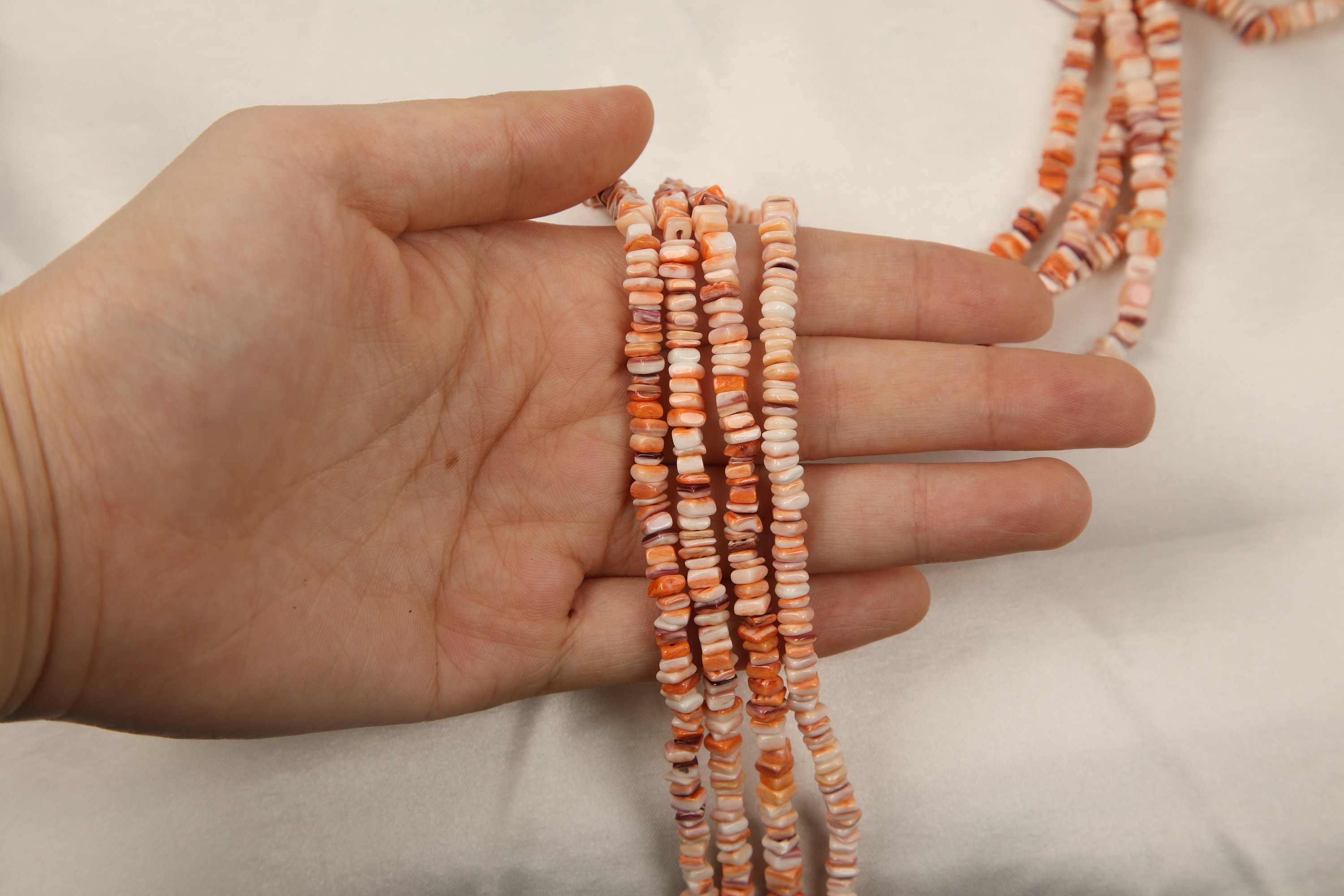 Spiny Oyster Chip Beads Spiny Oyster Shell Beads 16 Beaded Strand ...