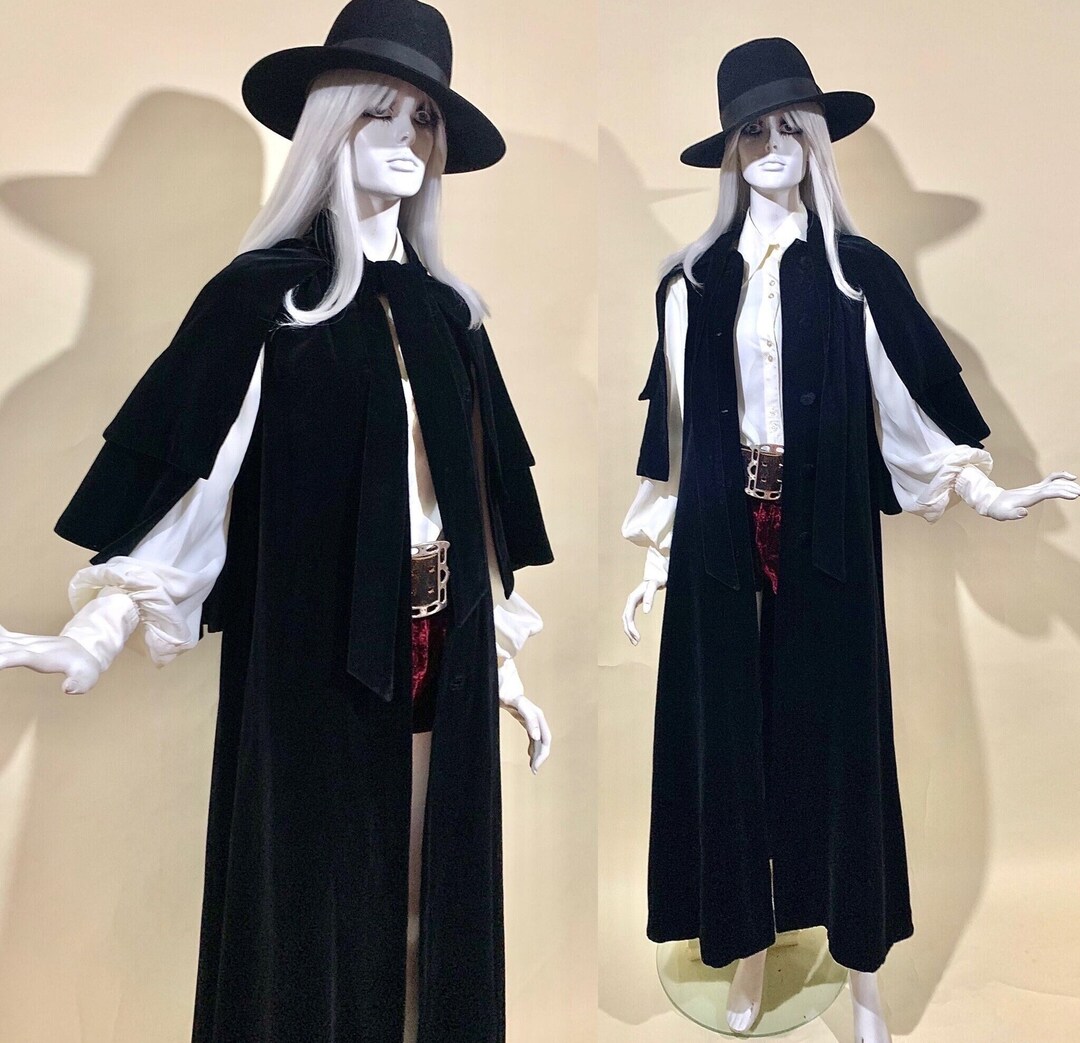 Vintage ANNACAT 1960s 70s Dramatic Velvet Tiered Capelet Coat ...