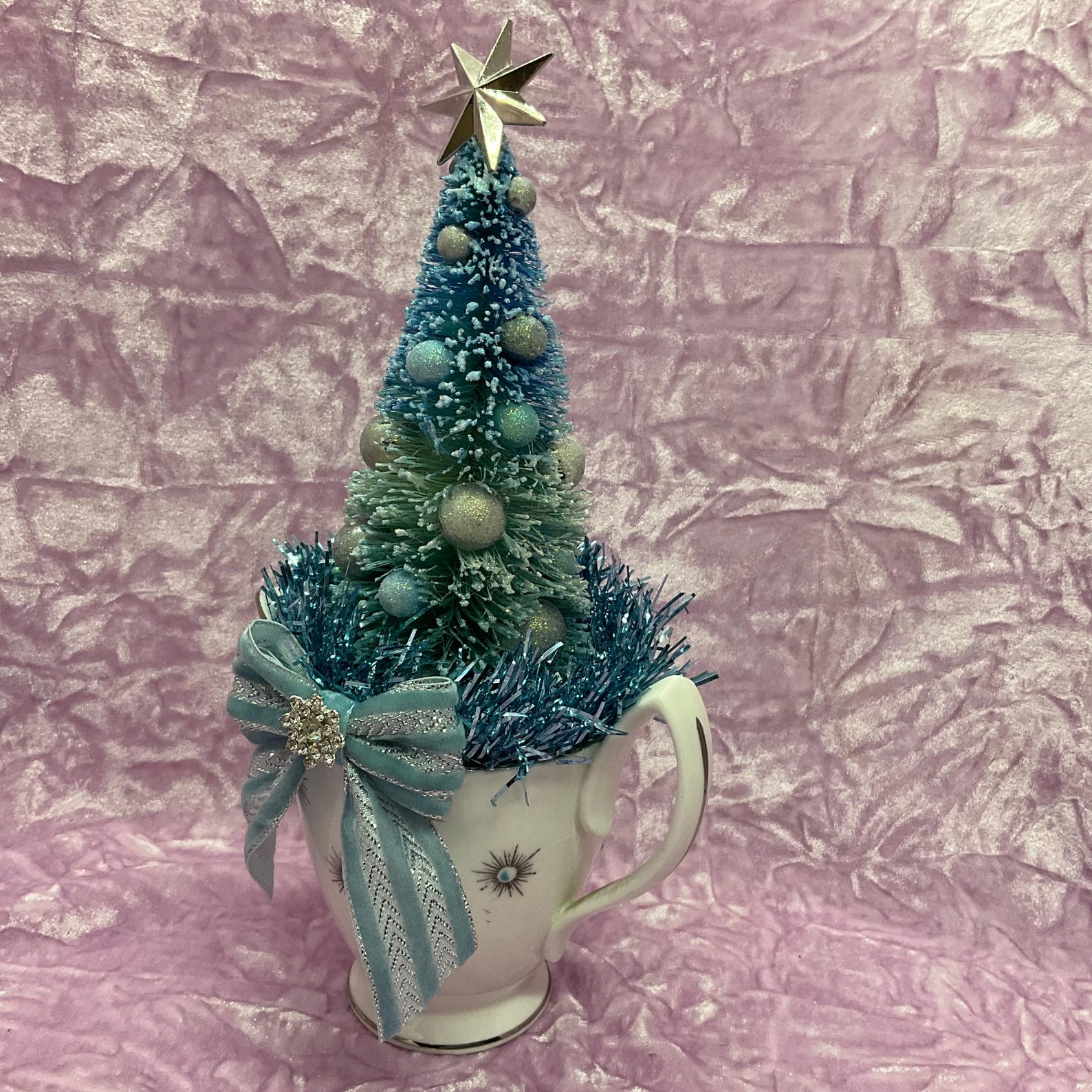 Retro Atomic Starburst Jug Bottle Brush Christmas Tree, Kitsch MCM ...
