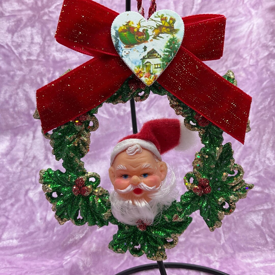 Vintage Kitsch Retro Santa Head in Mini Holly Wreath Christmas Ornament ...