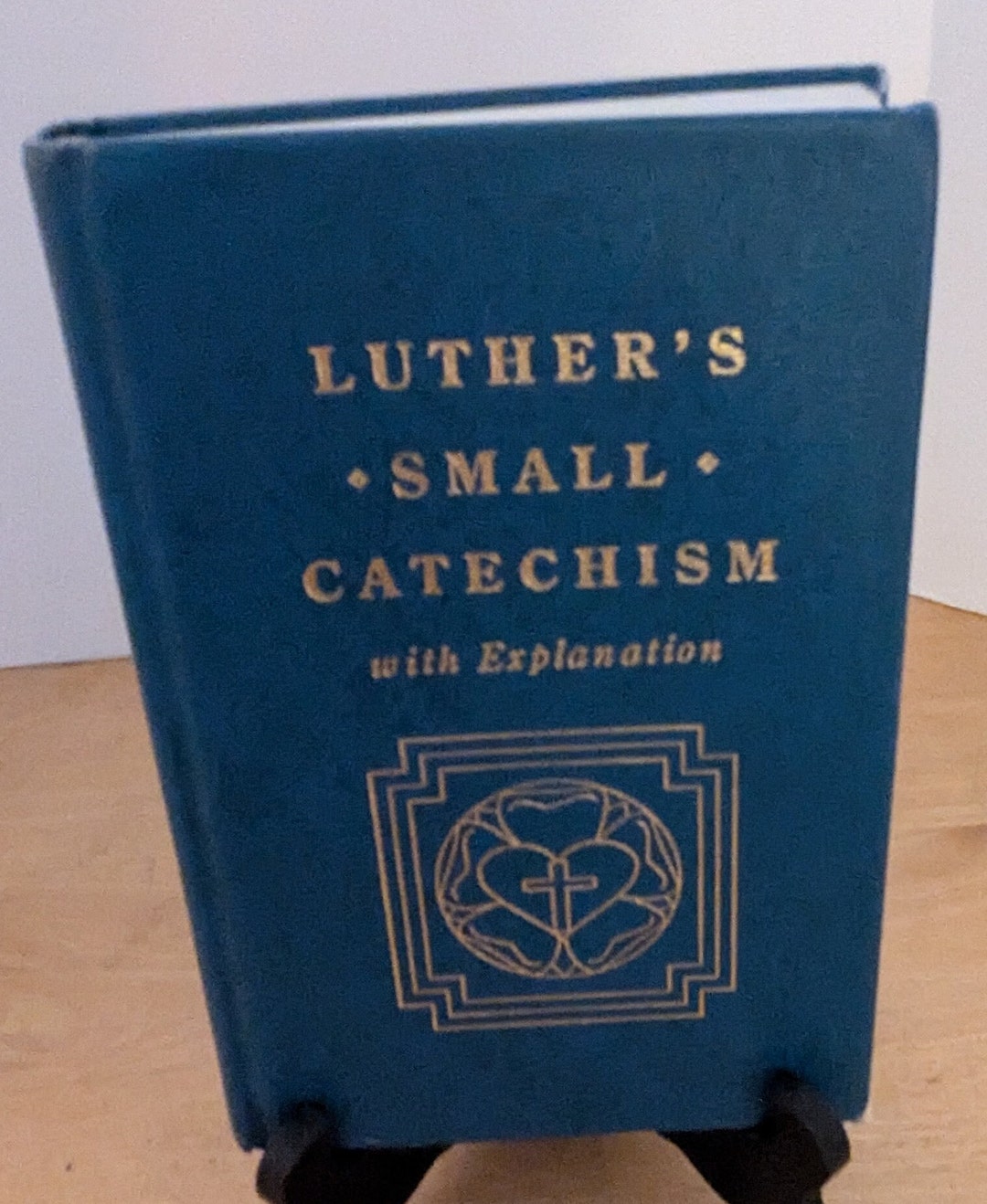 Religion Book Luther's Small Catechism W/ Explanation Evangelical ...