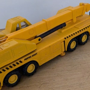 Soma Mighty Wheels Construction Pentex 3000T Crane Truck 10 1/2 Long 4 ...