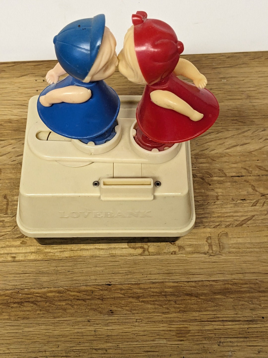 Lovebank Kissing Couple Love Coin Bank Animated Plastic Red - Etsy