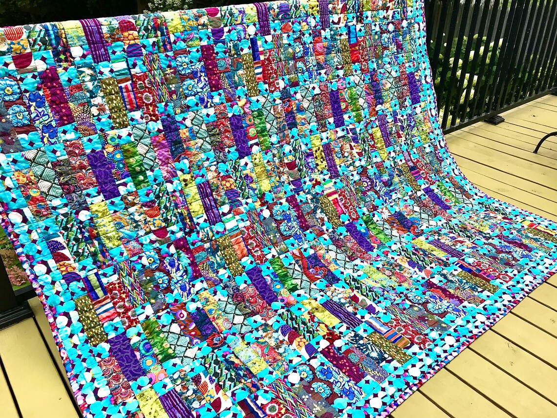 Gloriously Scrappy Queen Quilt in Bold Bright Prints - Etsy