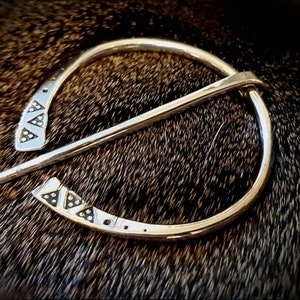 Viking Saxon Penannular Fibula Cloak Pin Brooch - Etsy