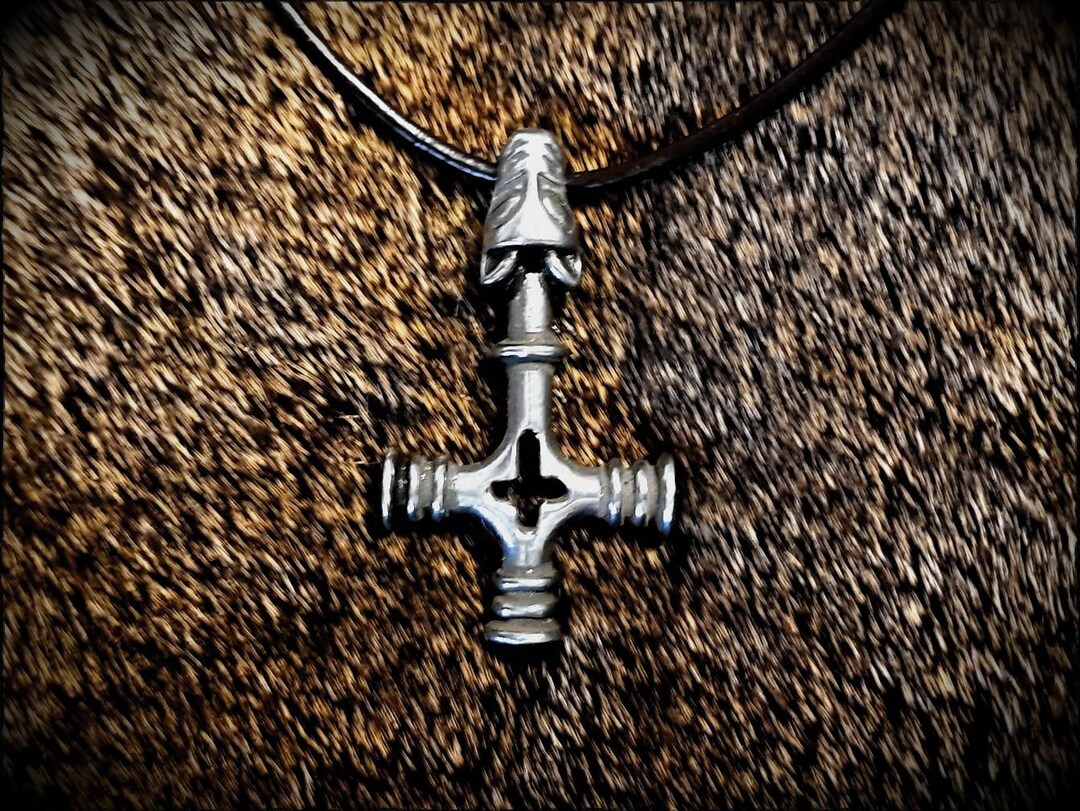 Viking Wolf Cross Hammer Mjölnir Pendant Necklace - Etsy UK