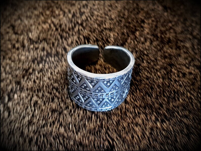 Viking Pewter Ring Replica From Birka - Etsy