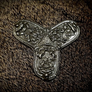 Viking Trefoil Brooch Pin - Etsy