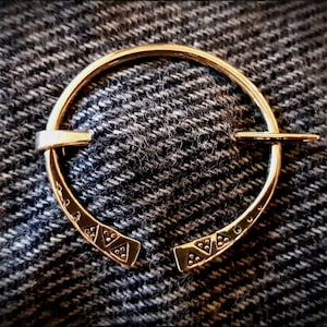 Viking Saxon Penannular Fibula Cloak Pin Brooch - Etsy UK