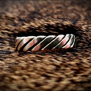 Viking Saxon Twisted Ring - Etsy