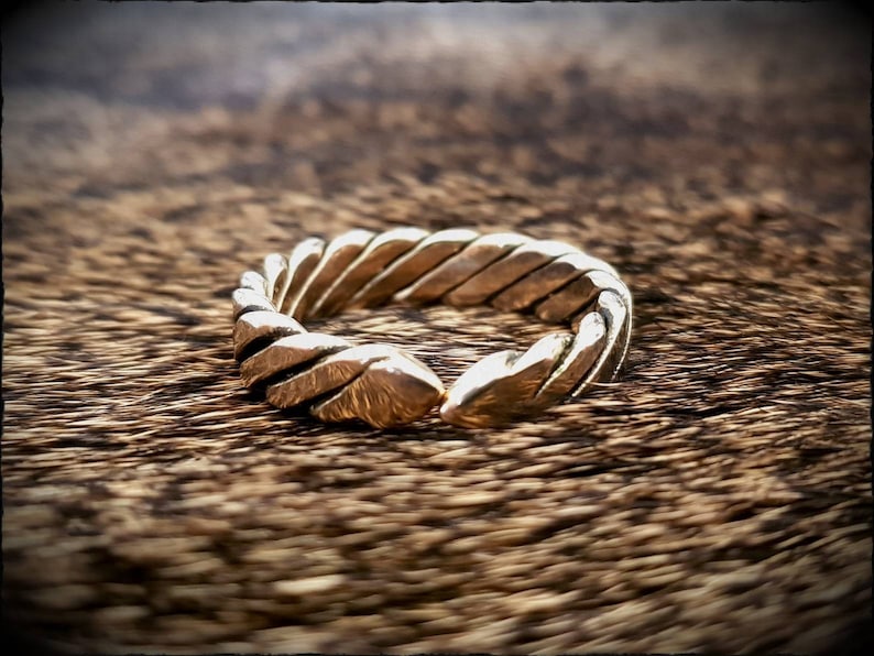Viking Saxon Twisted Ring - Etsy