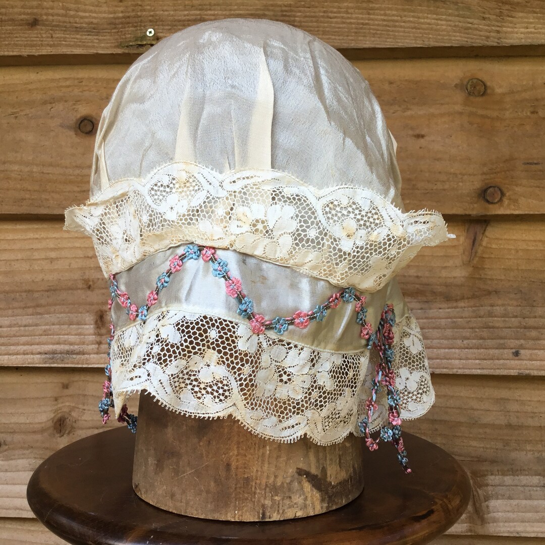 Art Deco 1920s Flapper Lace and Silk Juliet Hat Boudoir Hat, Metallic ...