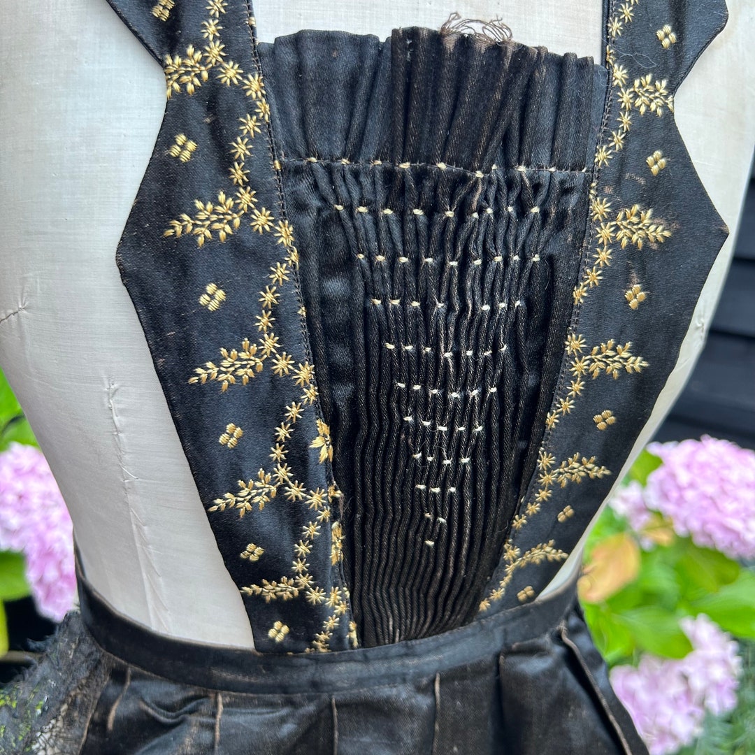 Antique Victorian Embroidered Pinny Apron Gold on Black Embroidery ...