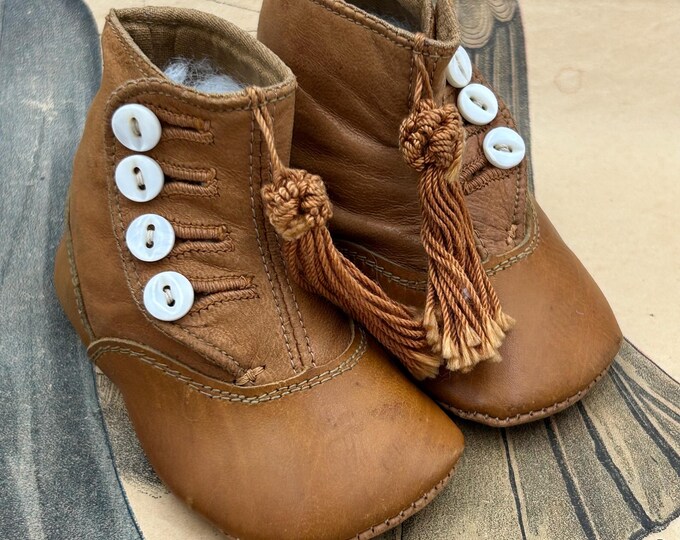 Antique Babies Tan Leather Button up Boots With Tassels , Large Doll ...