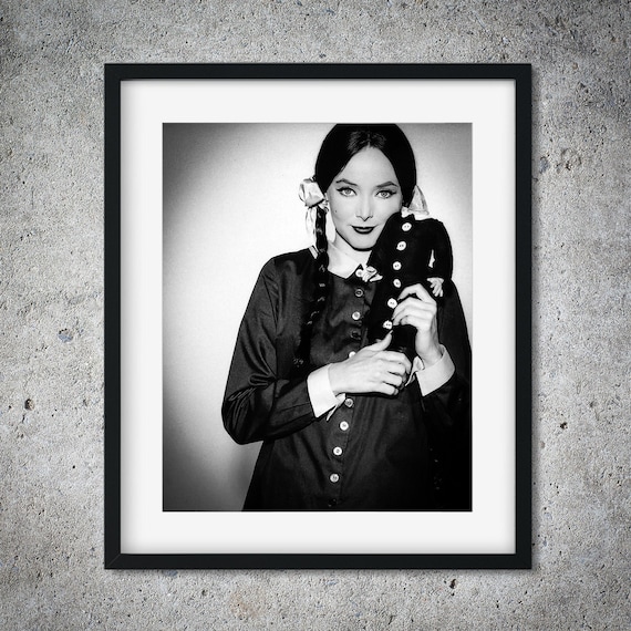 Morticia Addams Carolyn Jones Color