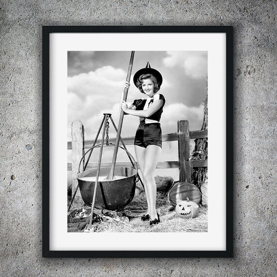 Halloween Witch Pin-up Sultry Actress Martha Vickers | Etsy