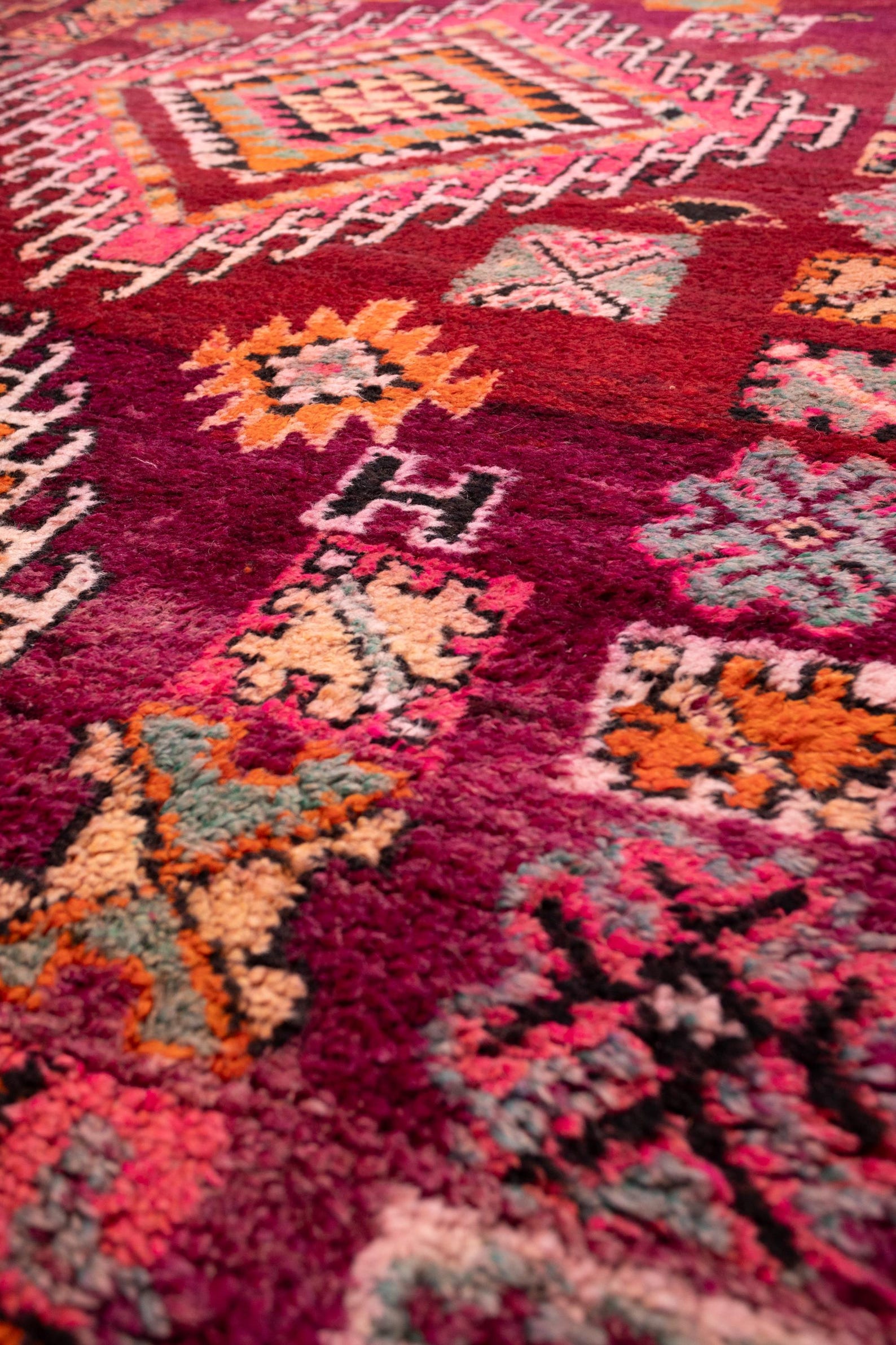 WELCOME - Vintage Wine Rehamna Moroccan Rug - 12'8 X 6'8 - Etsy