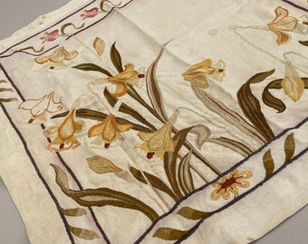 Antique Needlework Design - Etsy