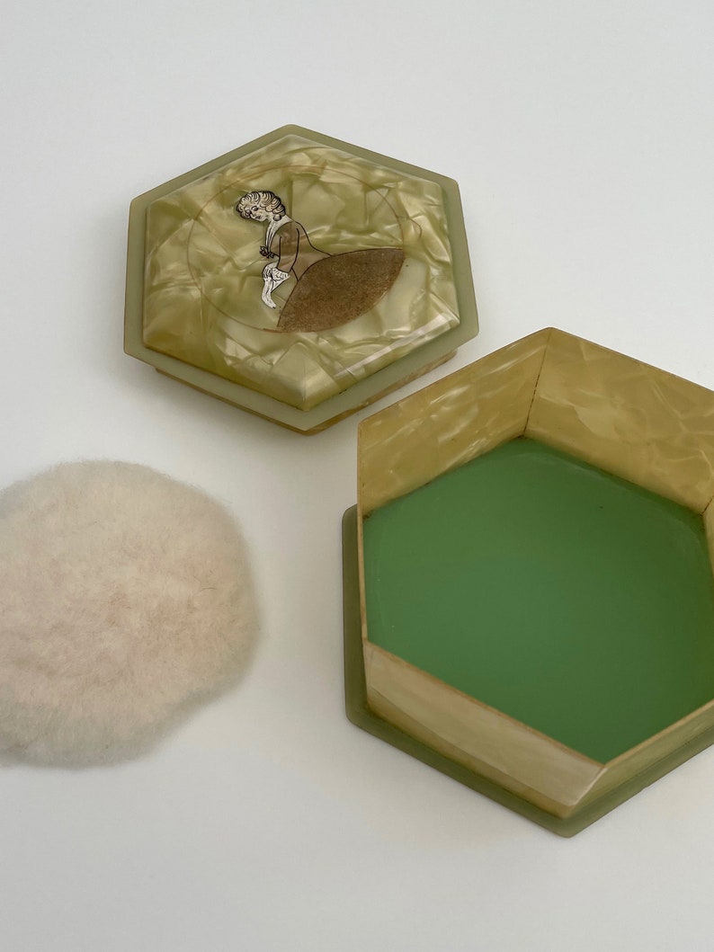 1920s Powder Box in Lucite With Lady Design and Powder Puff - Etsy Canada