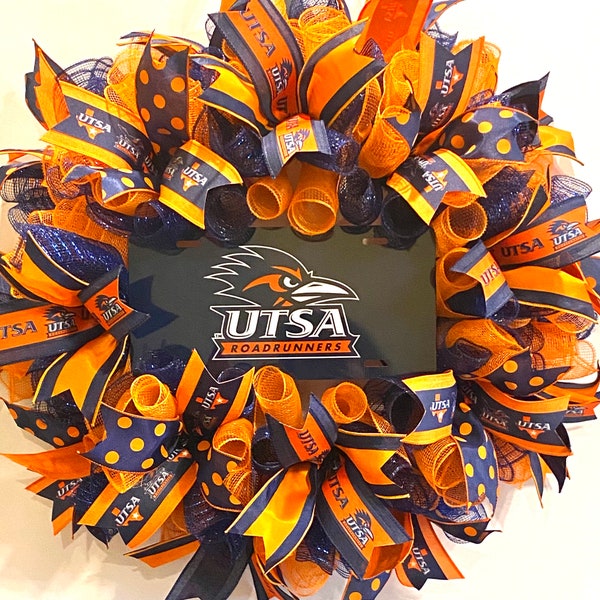 College Wreath - Etsy