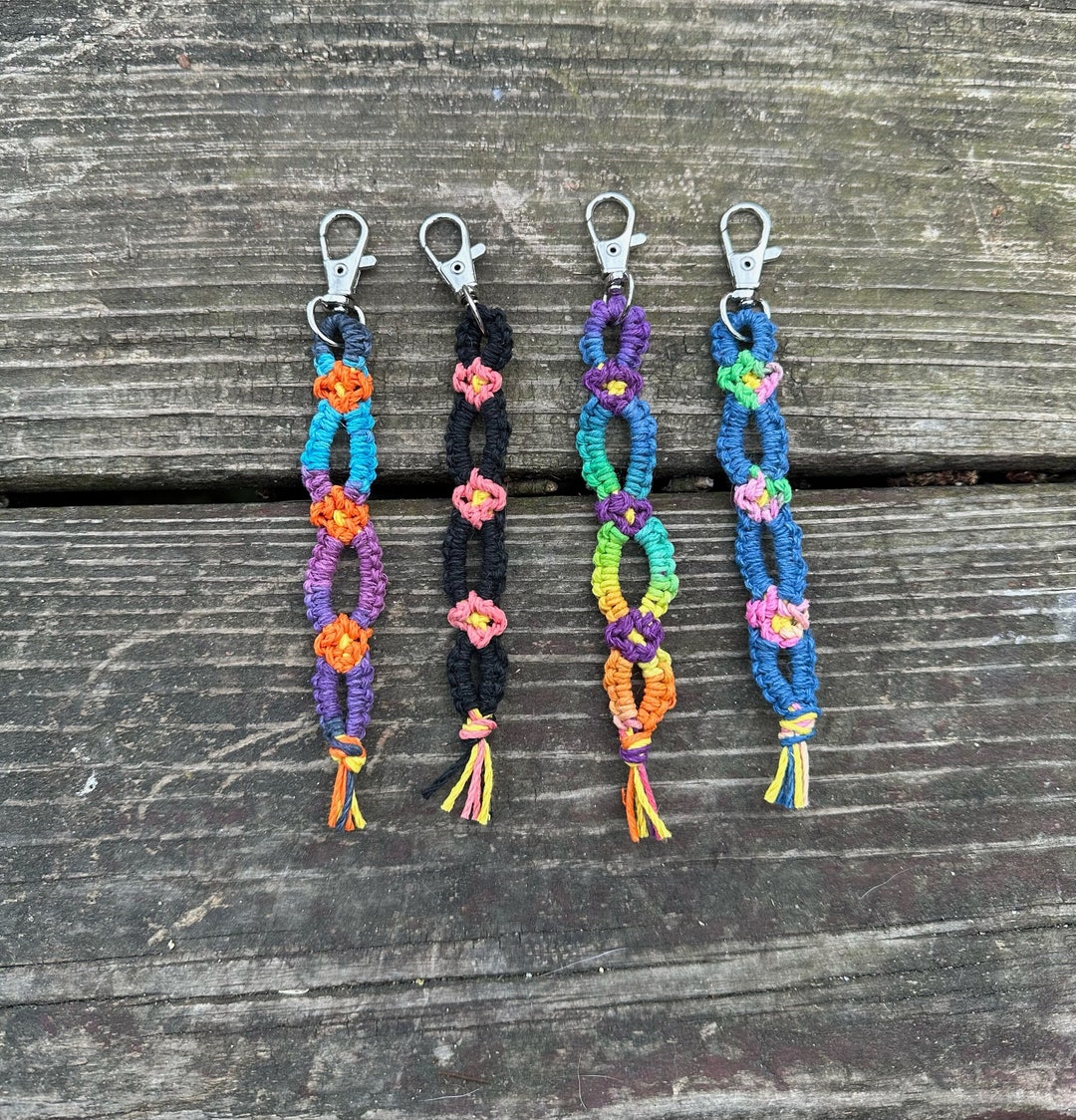 Flower Chain Keychain // Custom Hemp Keychain - Etsy
