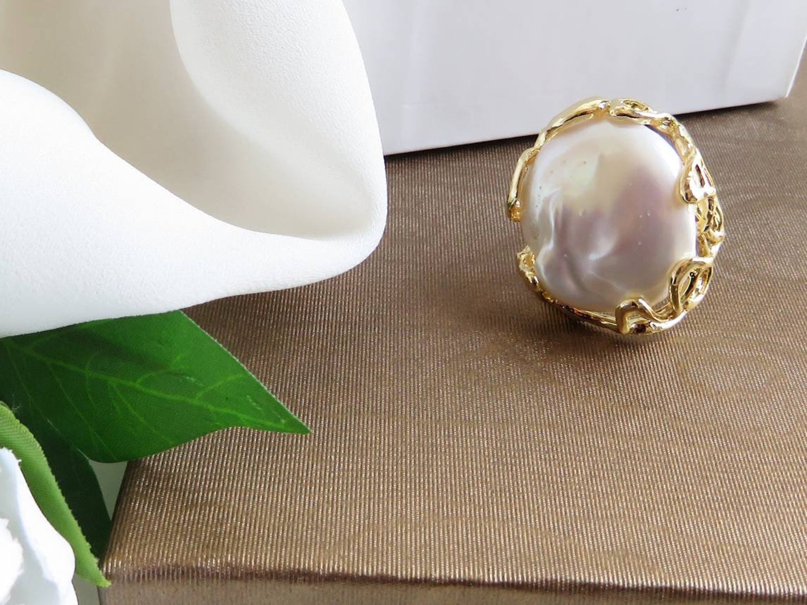 Big Baroque Pearl Ring - Etsy