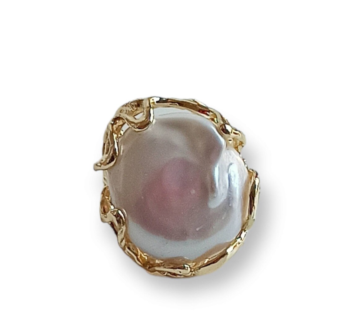 Big Baroque Pearl Ring - Etsy