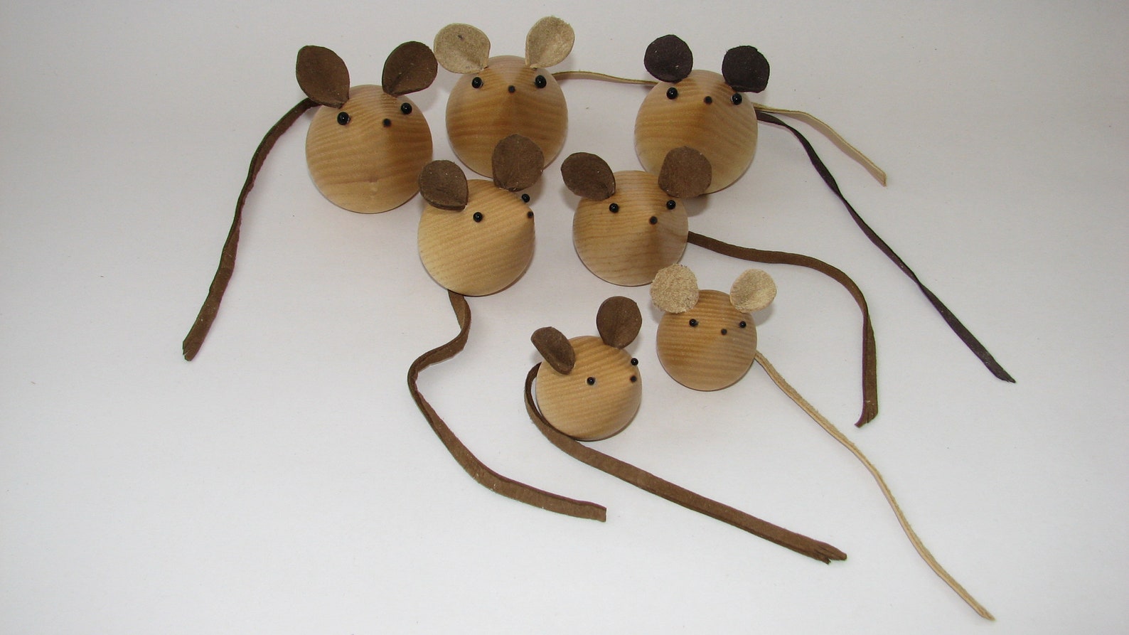 Wooden Mouse Turned Mice. CAMEL. - Etsy UK