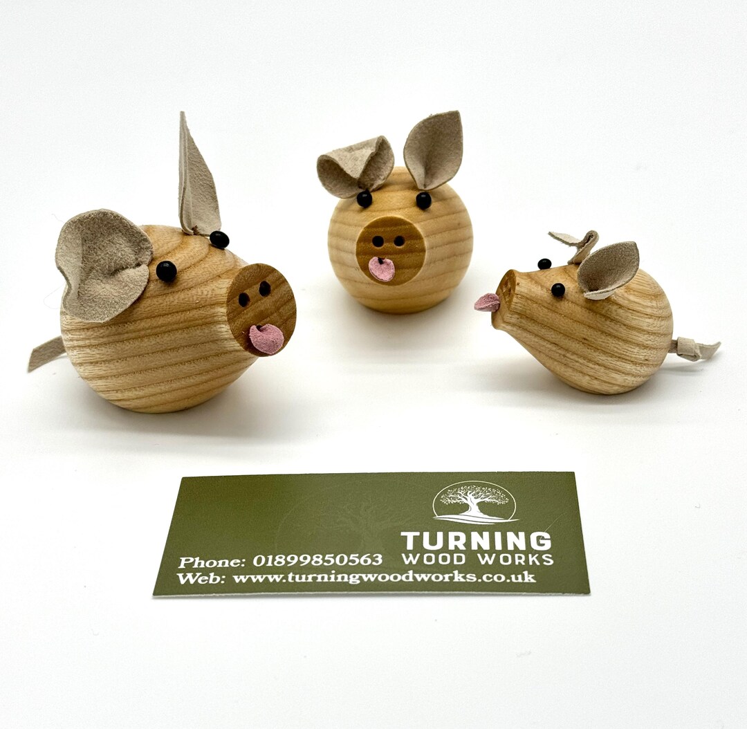 Wooden Perky Pigs-ivory - Etsy