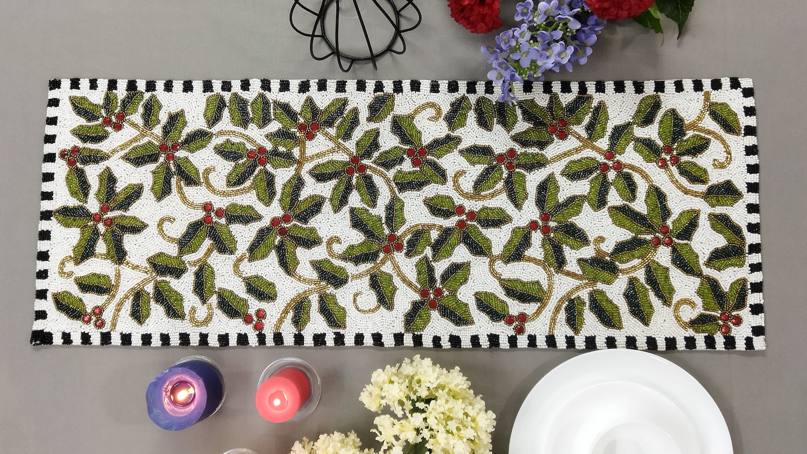 Christmas Holly Leaves Handmade Beaded Table Runner. Matching Placemats ...